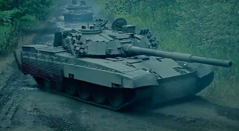 Ba Lan tiếp tục tuyên bố chuyển giao xe tăng T-72 cho Ukraine