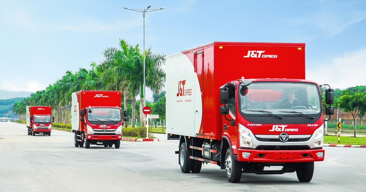 Thaco Auto bàn giao 140 xe tải cho J&T Express Việt Nam