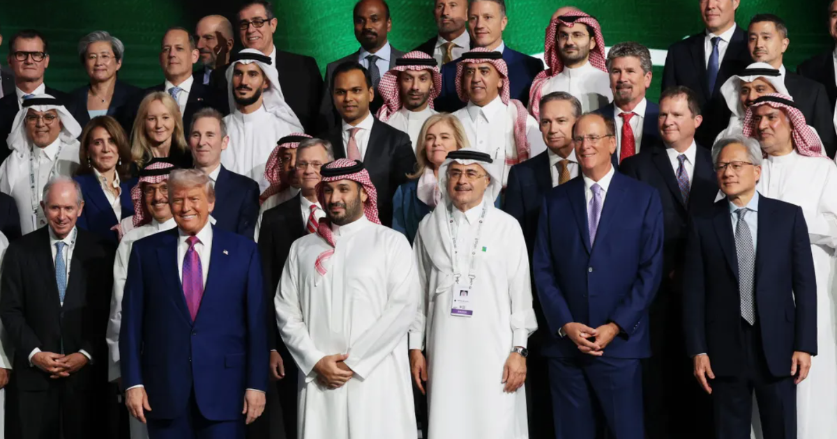 Mỹ nới lỏng kiểm soát AI: Arab Saudi và UAE được cấp phép tiếp cận chip ...