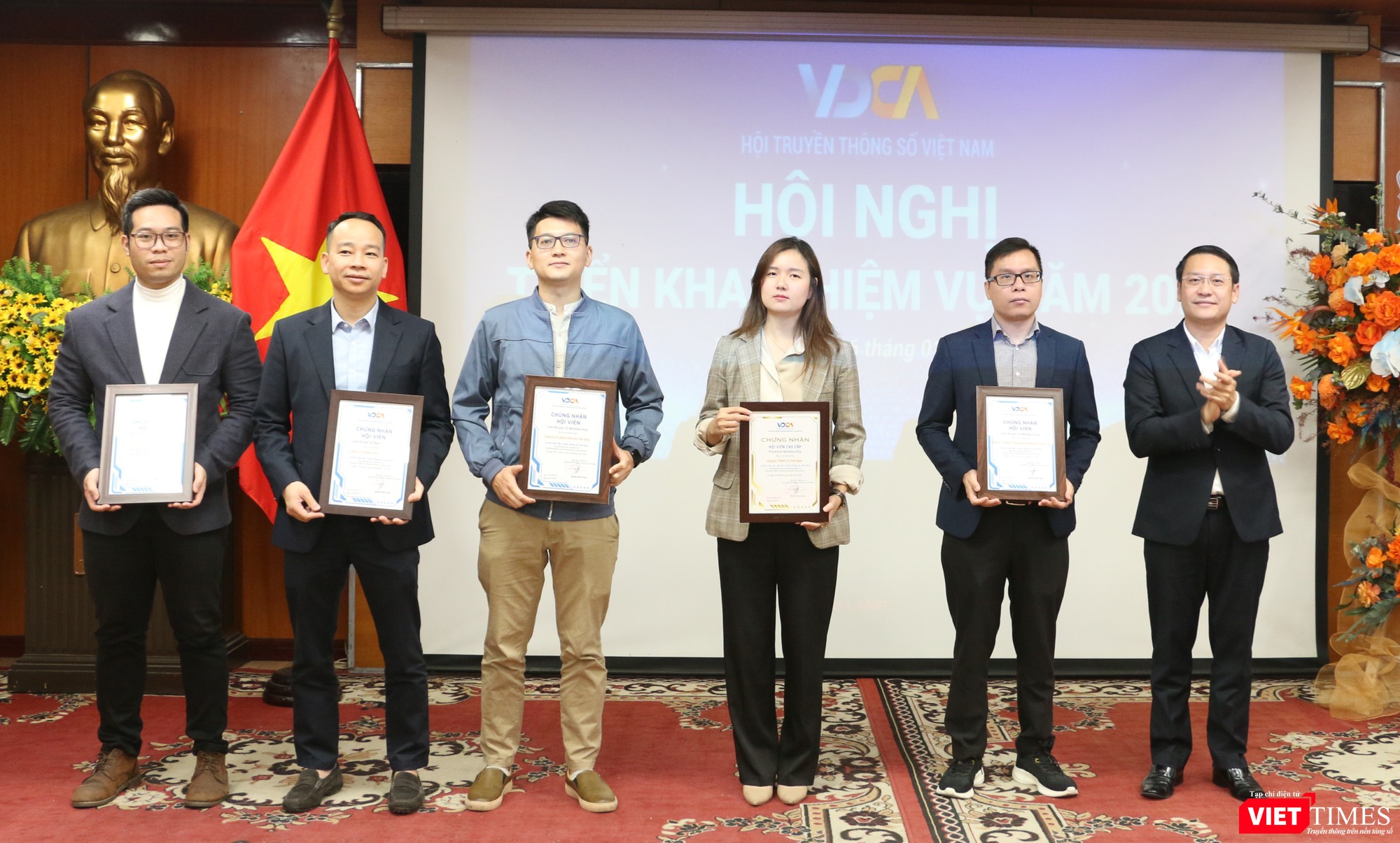 Hội Truyền thông số Việt Nam quy tụ nhiều chuyên gia, nhân tài với niềm ...