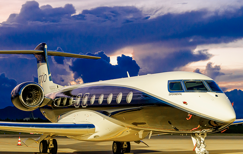 Loạt chuyên cơ siêu sang Gulfstream dành cho tỷ phú xuất hiện ở sân bay ...