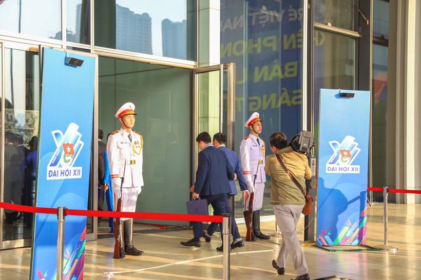 1200 máy tính bảng của Hanet Technology được sử dụng tại Đại hội Đoàn ...